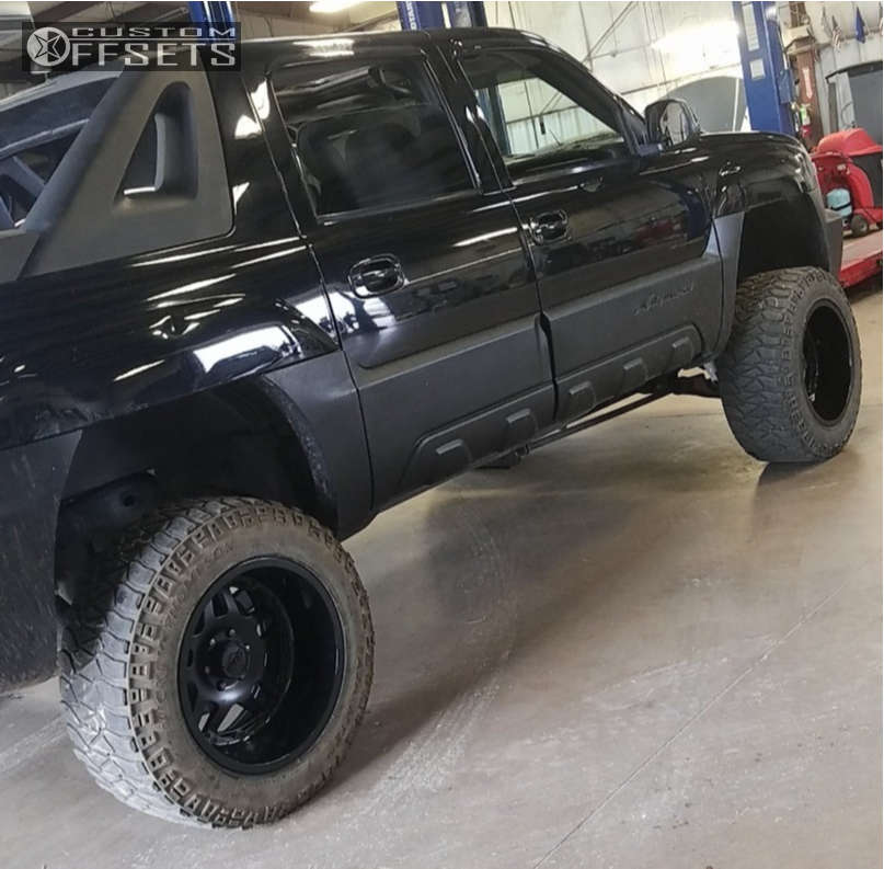 2002 Chevrolet Avalanche 1500 with 20x12 -44 Gear Off-Road Drivetrain ...
