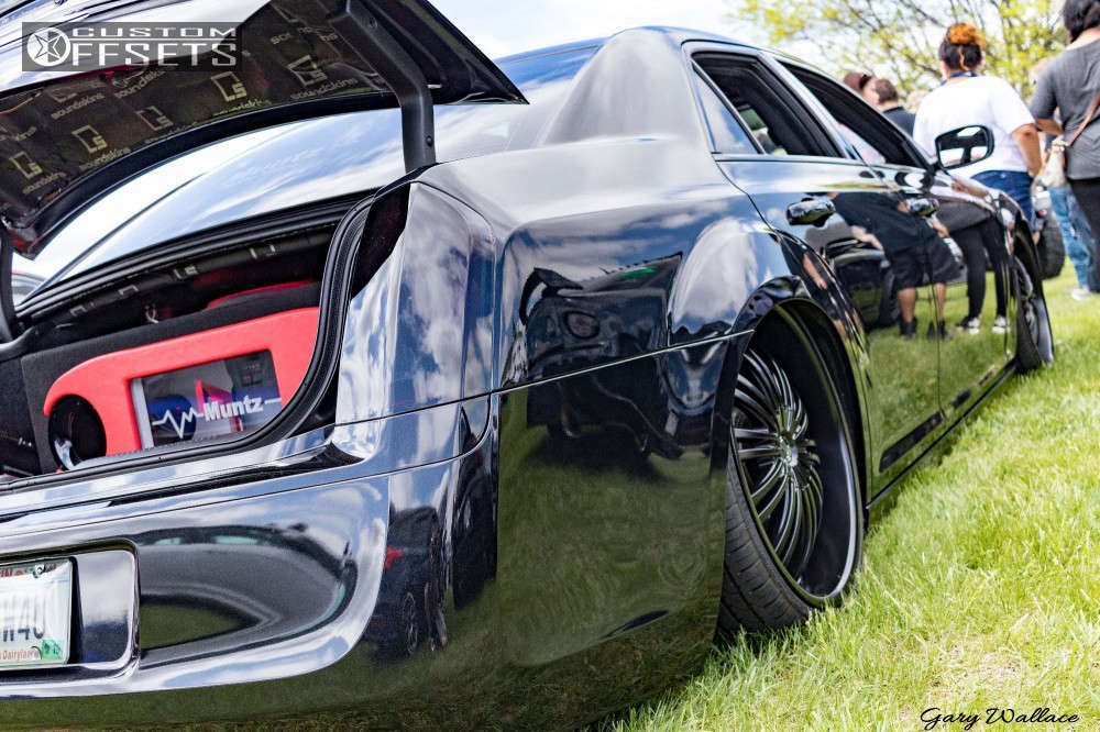 2014 Chrysler 300 with 22x9.5 30 2Crave N11 and 235/30R22 Lexani Lx ...