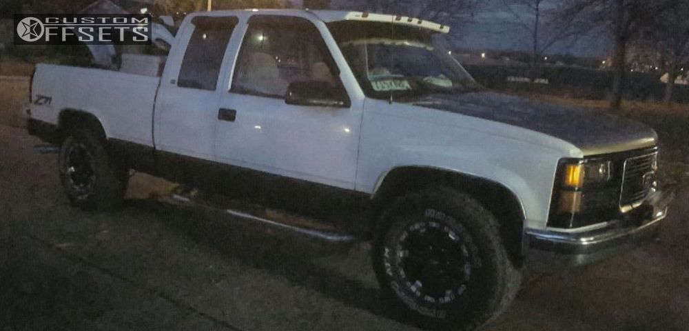 1998 GMC K1500 with 16x9 0 MB Wheels Chaos and 285/75R16 Hankook ...