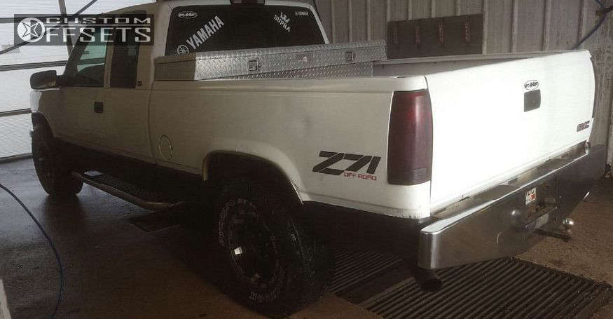 1998 GMC K1500 with 16x9 0 MB Wheels Chaos and 285/75R16 Hankook ...