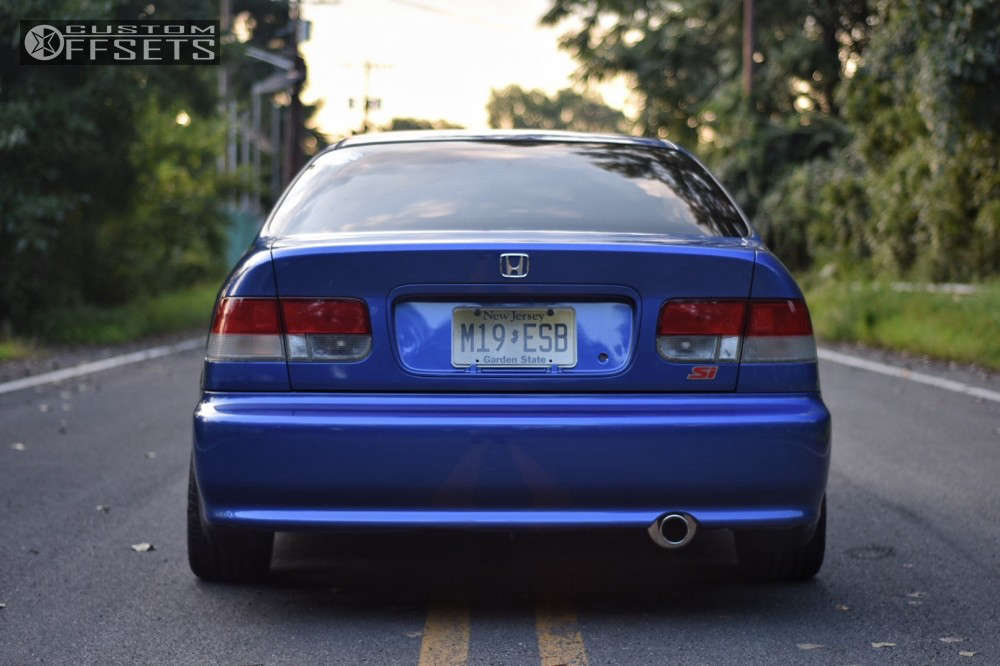 1999 Honda Civic with 16x7 42 SSR GTV02 and 215/40R16 Nexen Nfera Su1 ...