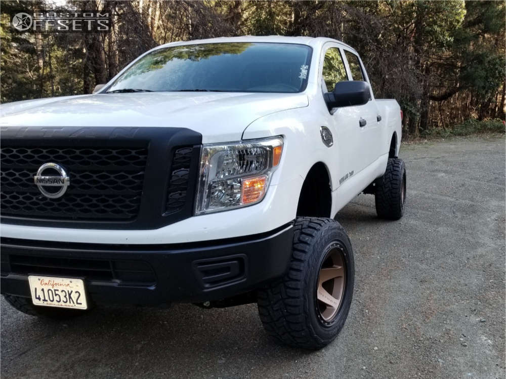 2017 Nissan Titan XD with 20x12 -52 Method Con6 and 33/12.5R20 Toyo ...