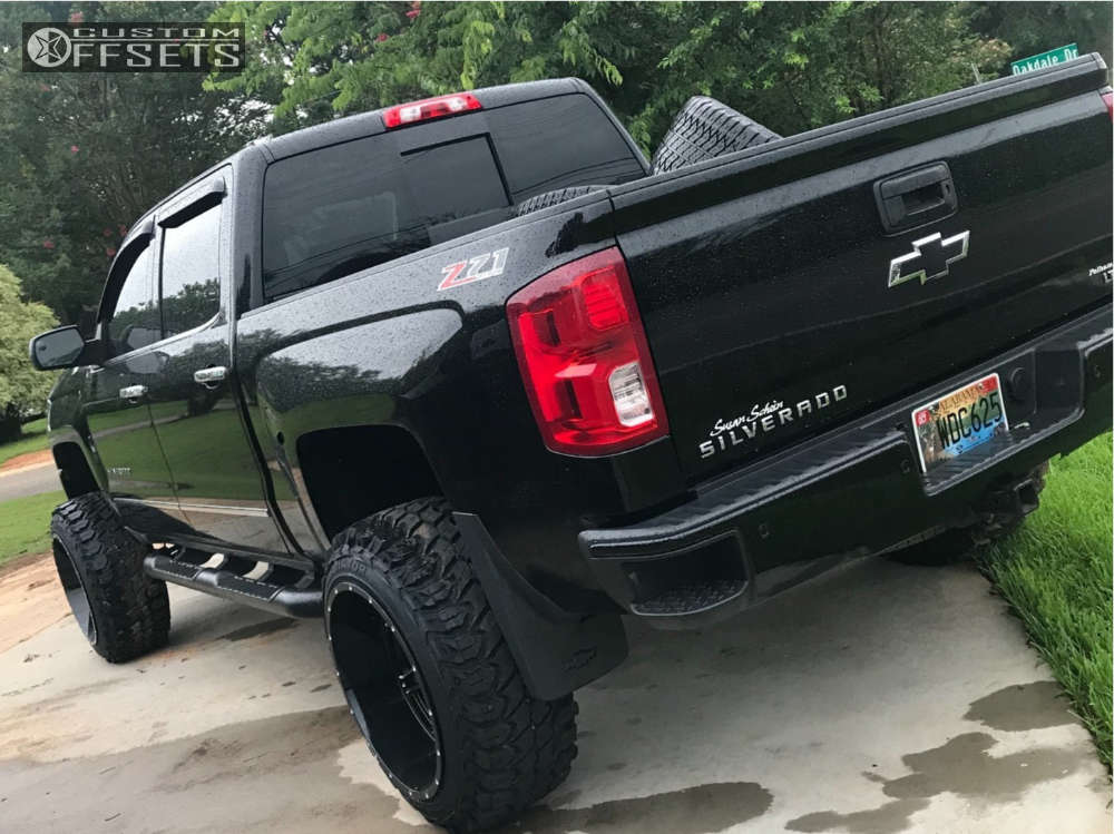 2017 Chevrolet Silverado 1500 with 22x14 -76 Hostile Alpha and 35/12.5R22 Gladiator Xcomp Mt and ...