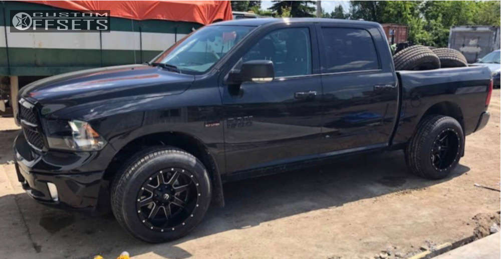 2018 Ram 1500 with 20x12 -44 Fuel Maverick and 305/50R20 Michelin ...