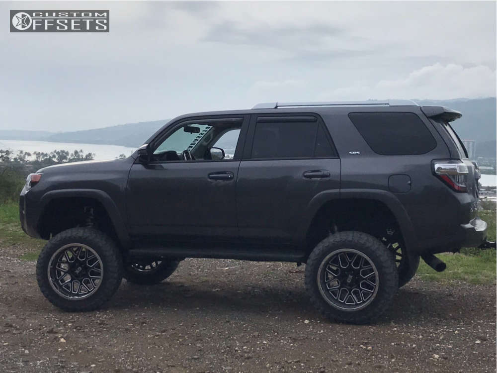2017 Toyota 4Runner with 20x12 -44 XD Xd201 and 33/12.5R20 Atturo Trail ...