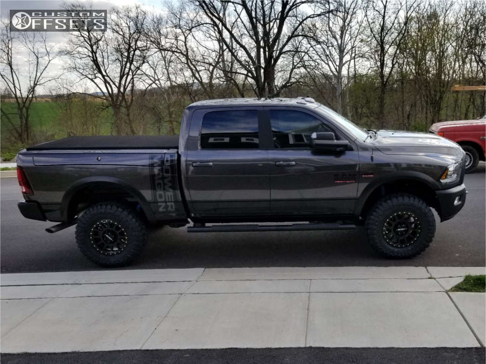 2018 Ram 2500 with 18x9 18 Method Nv and 35/12.5R18 Toyo Tires Open ...