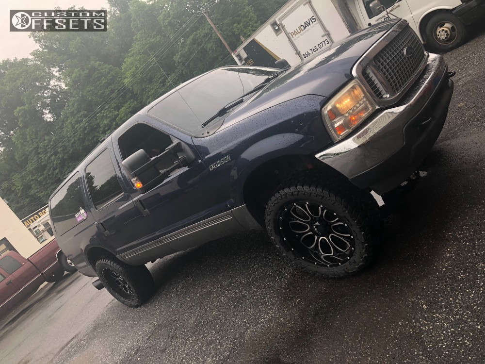 2004 Ford Excursion with 22x10 -24 Helo He879 and 35/12.5R22 AMP ...
