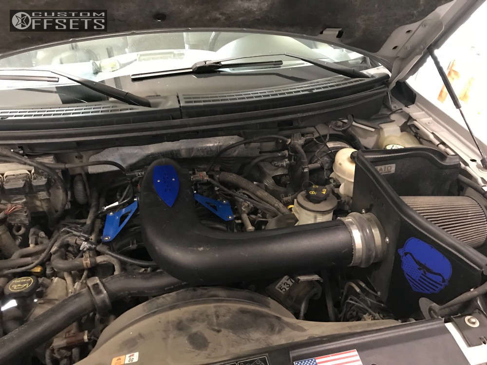 2007 Ford F-150 with 20x10 -18 Fuel Flow and 35/12.5R20 Nitto Ridge ...