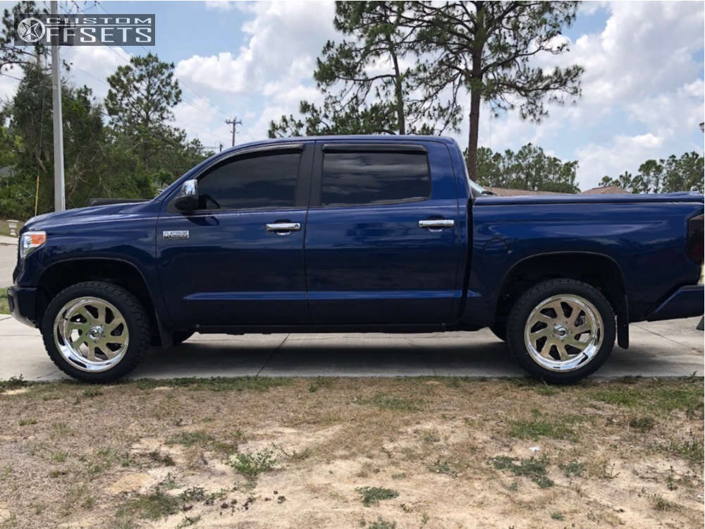 2015 Toyota Tundra with 22x10 -25 Fuel Forged Ffc39 and 305/45R22 Nitto ...