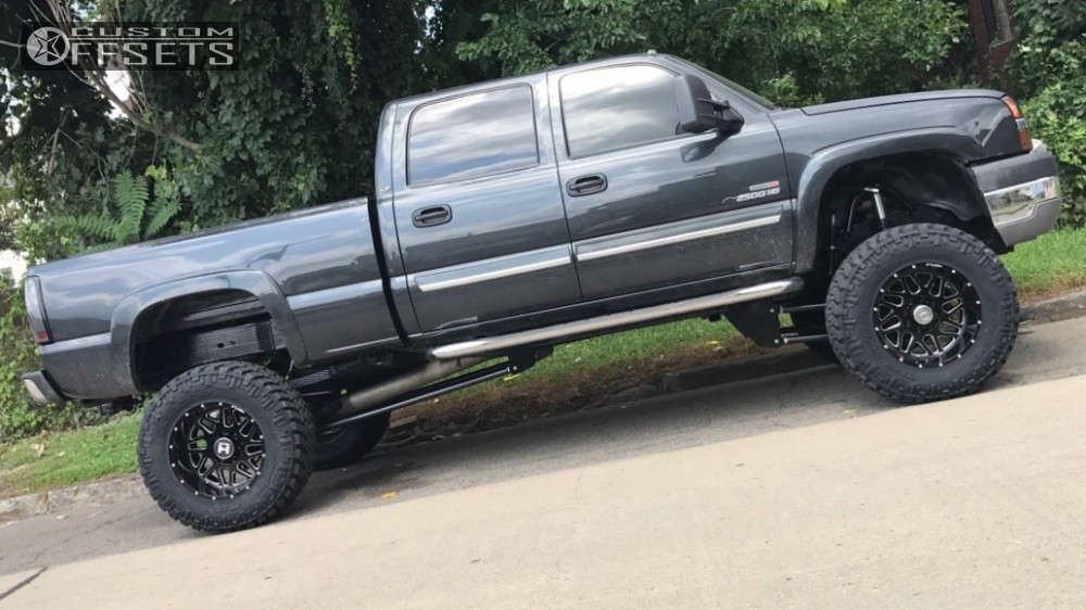 2005 Chevrolet Silverado 2500 HD with 20x12 -44 Hostile Sprocket and 38 ...