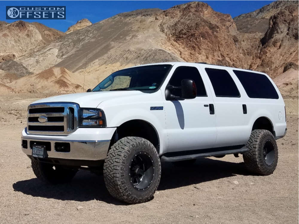 2005 Ford Excursion with 18x12 -44 Moto Metal Mo962 and 35/12.5R18 ...