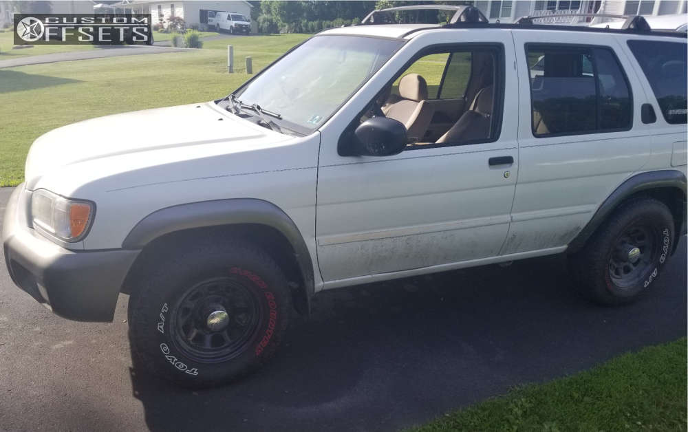 2001 Nissan Pathfinder with 16x7 Pacer Black Daytona and 245/70R16 Toyo ...
