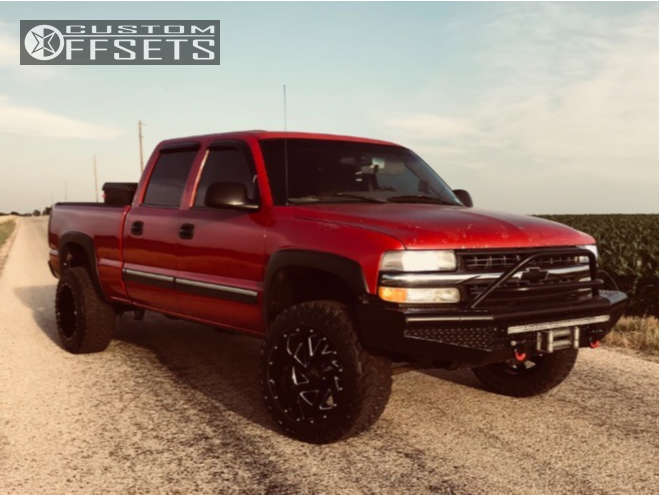 2002 Chevrolet Silverado 1500 HD with 20x12 -44 Moto Metal Mo988 and 33 ...
