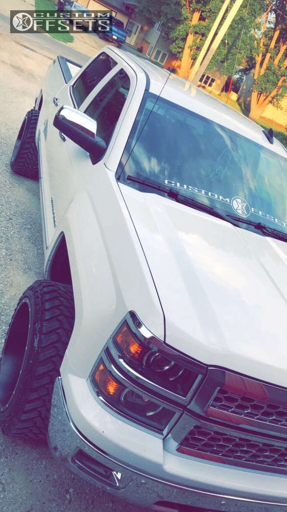 2015 Chevrolet Silverado 1500 with 22x12 -44 XD Xd820 and 33/12.5R22 ...