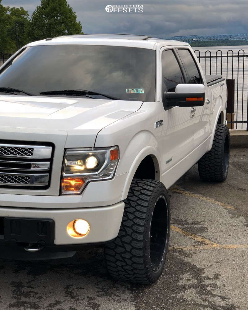 2013 Ford F-150 with 22x12 -44 TIS 544BM and 33/12.5R22 AMP Terrain ...