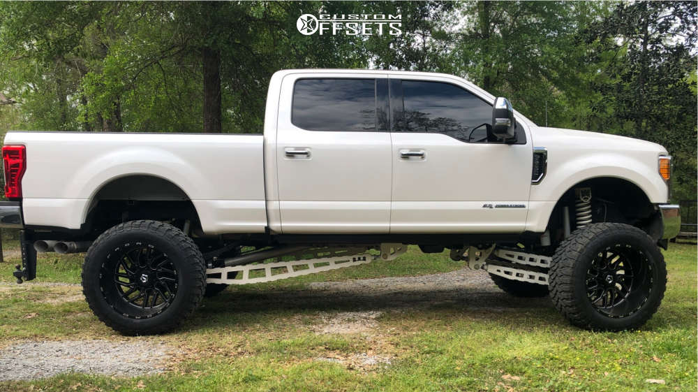 2017 Ford F-250 Super Duty with 24x14 -76 TIS 544BM and 40/15.5R24 ...