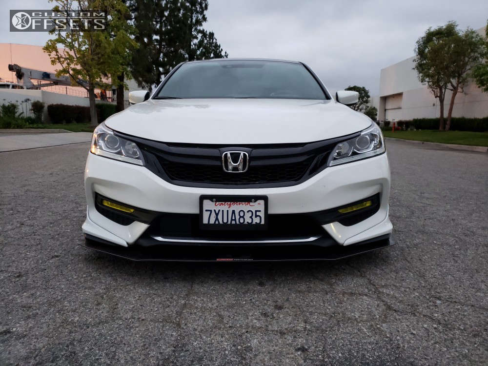 2017 Honda Accord with 19x8.5 35 Rotiform Rse and 245/35R19 Continental ...
