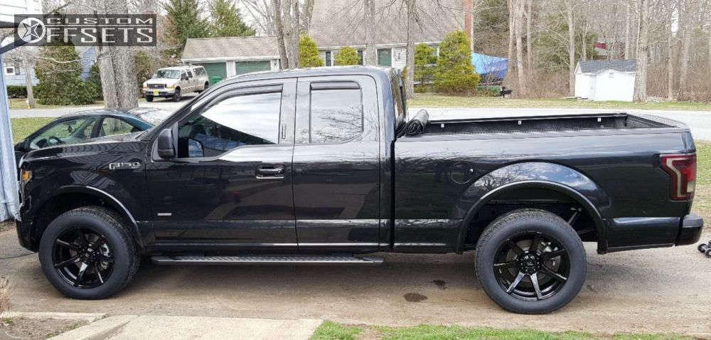 2015 Ford F-150 with 20x9.5 15 V-Rock Extractor and 305/50R20 Toyo ...