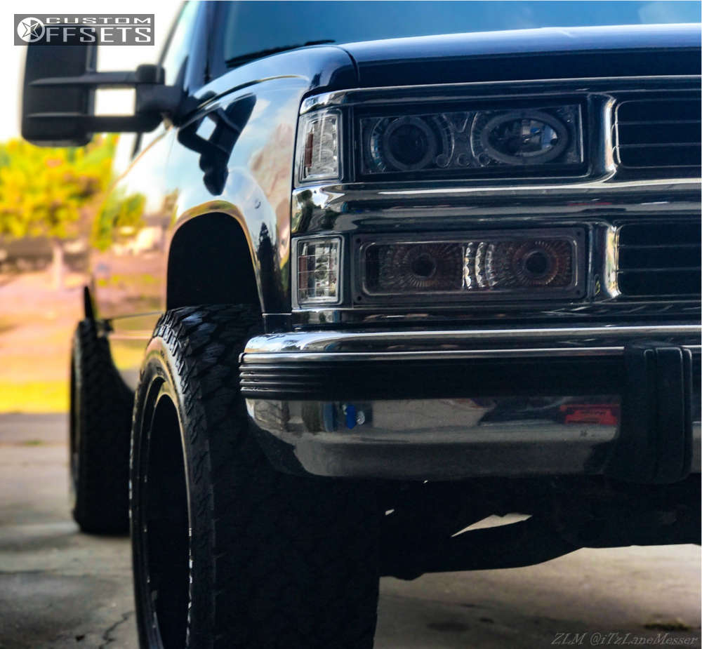 1994 Chevrolet Tahoe with 20x10 -19 Gear Off-Road Big Block and 33/12 ...