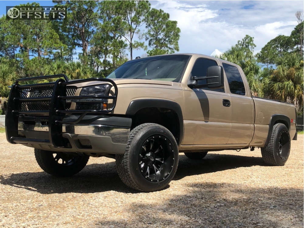2004 Chevrolet Silverado 1500 with 20x12 -44 Fuel Throttle and 275 ...