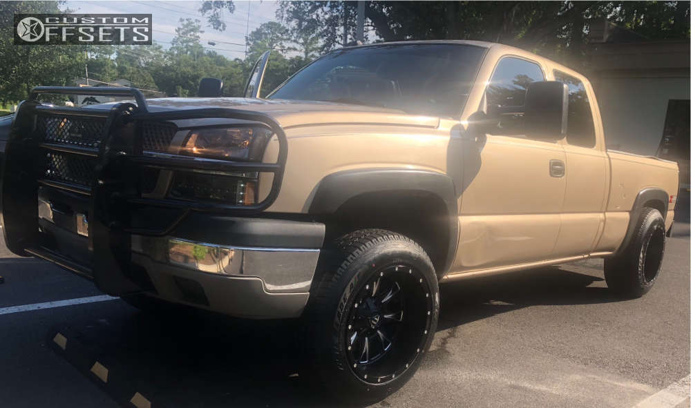 2004 Chevrolet Silverado 1500 with 20x12 -44 Fuel Throttle and 275 ...