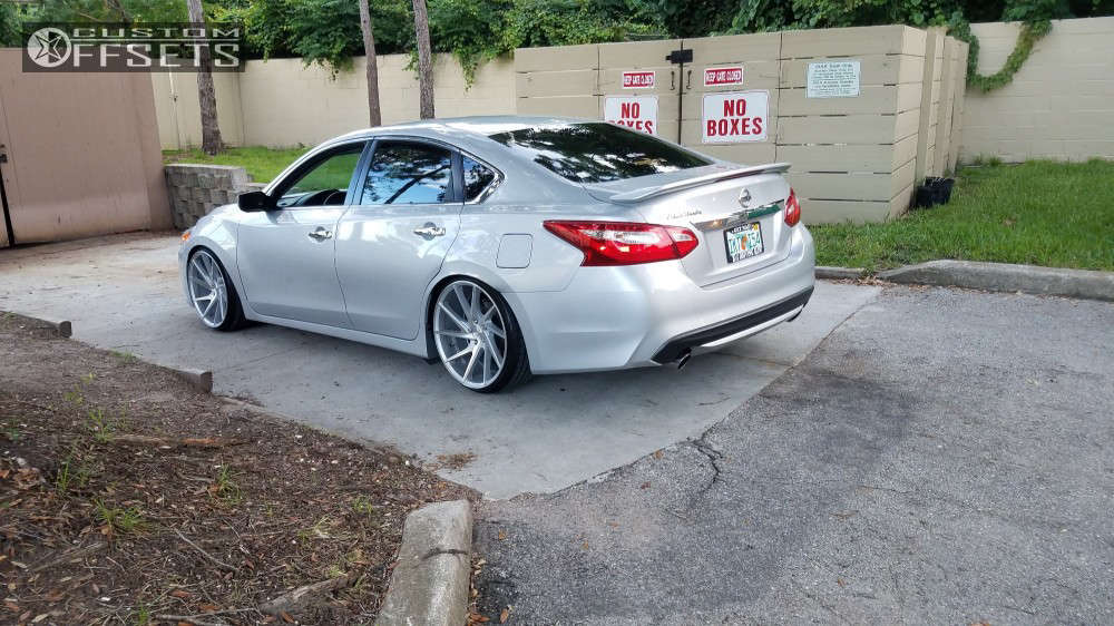 2016 Nissan Altima with 20x10.5 45 Niche Invert and 225/35R20 Lionhart ...