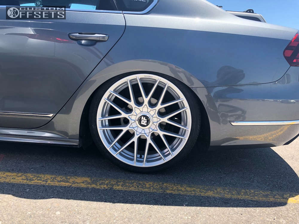 2017 Volkswagen Passat with 20x8.5 35 Rotiform Rse and 225/35R20 ...
