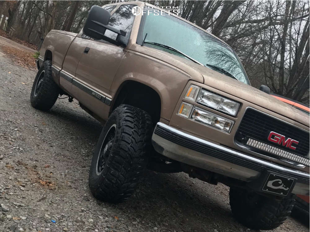 1997 GMC C1500 with 18x9 Anthem Off-Road Commander and 35/12.5R18 ...