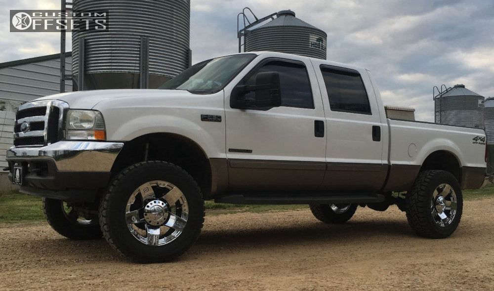 2002 Ford F-250 Super Duty with 20x10 -24 XD XD775 and 35/12.5R20 Toyo ...