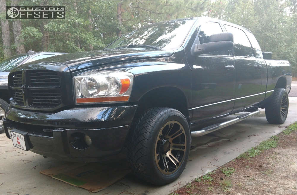 2006 Dodge Ram 2500 with 20x10 -18 Helo He904 and 285/50R20 Nitto ...