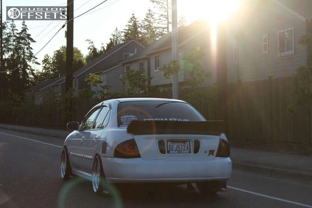 Stanced Nissan Sentra B15