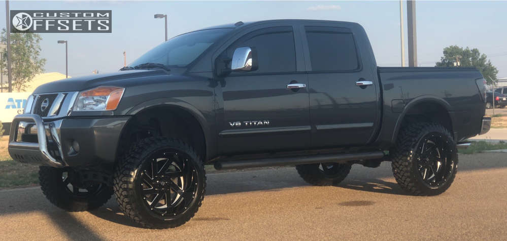 2009 Nissan Titan with 22x12 -44 Brute Reaper and 35/12.5R22 Comforser ...