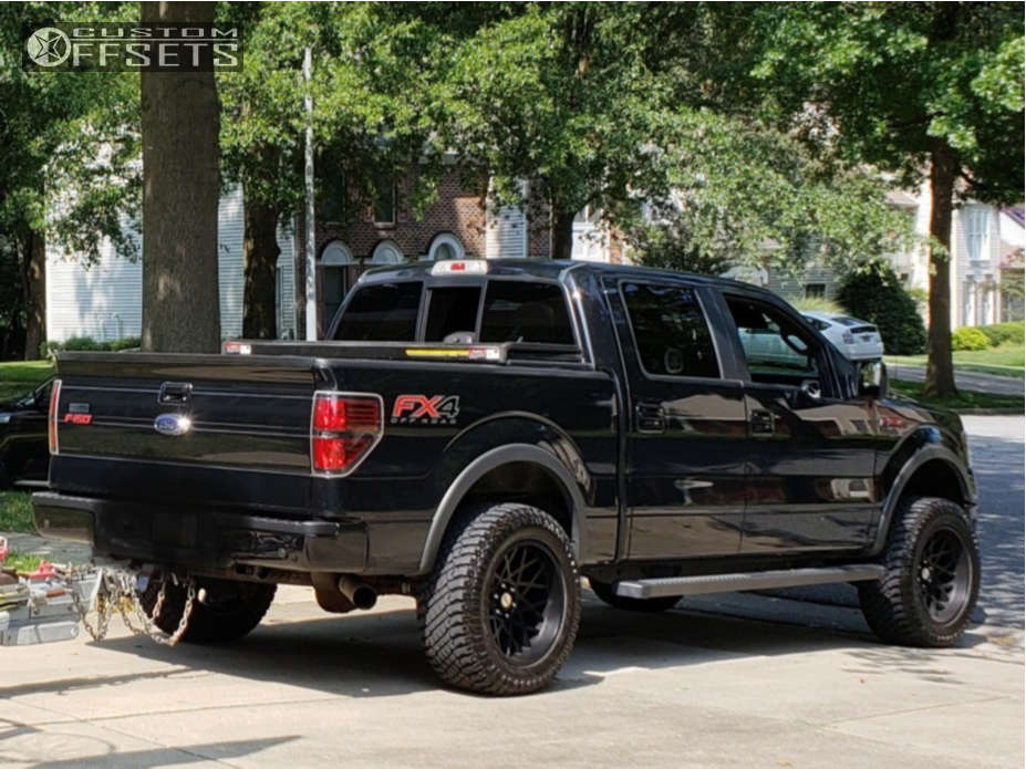 2014 Ford F-150 with 20x10 -25 Toxic Punisher and 305/55R20 Atturo ...