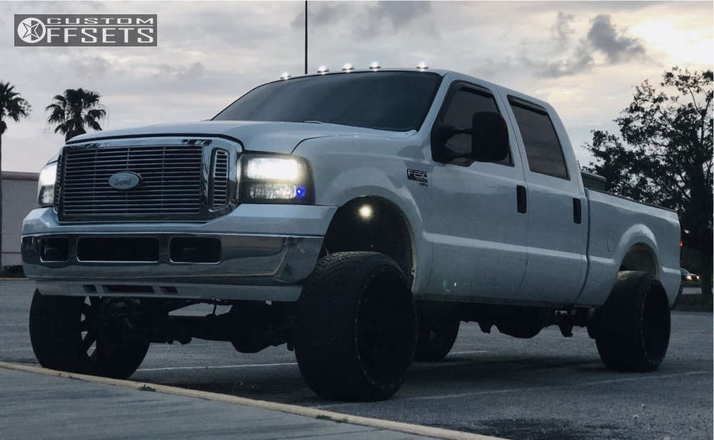 1999 Ford F-250 Super Duty with 24x14 -75 Fuel Maverick and 305/35R24 ...