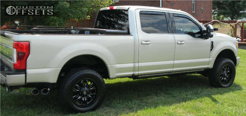 2017 Ford F-250 Super Duty with 20x9 1 Fuel Sledge and 35/11.5R20 Nitto ...