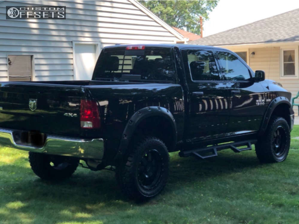 2017 Ram 1500 with 20x9 -12 Raceline Defender and 35/12.5R20 Mud Claw ...