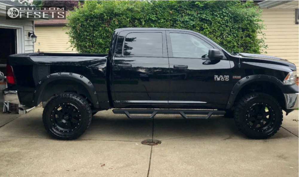 2017 Ram 1500 with 20x9 -12 Raceline Defender and 35/12.5R20 Mud Claw ...