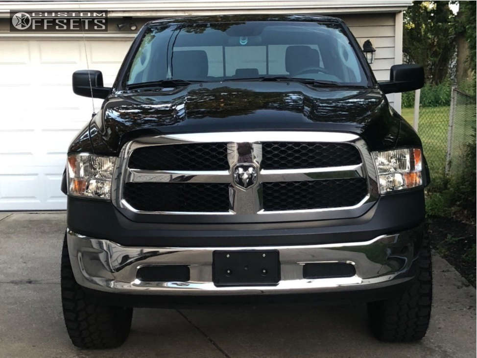 2017 Ram 1500 with 20x9 -12 Raceline Defender and 35/12.5R20 Mud Claw ...