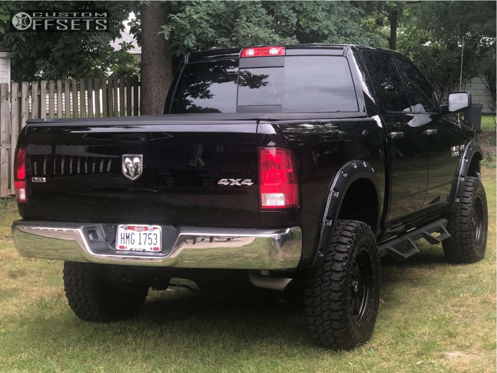 2017 Ram 1500 with 20x9 -12 Raceline Defender and 35/12.5R20 Mud Claw ...