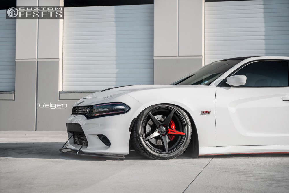 2017 Dodge Charger with 20x9 20 Velgen Classic5 and 275/40R20 Atturo ...
