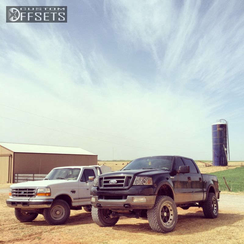 2004 Ford F-150 with 18x9 -6 Pro Comp Extreme and 35/12.5R18 BFGoodrich ...