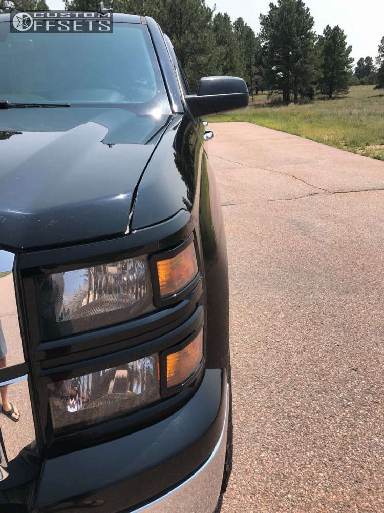 2014 Chevrolet Silverado 1500 with 17x8.5 Method Nv and 265/70R17 ...