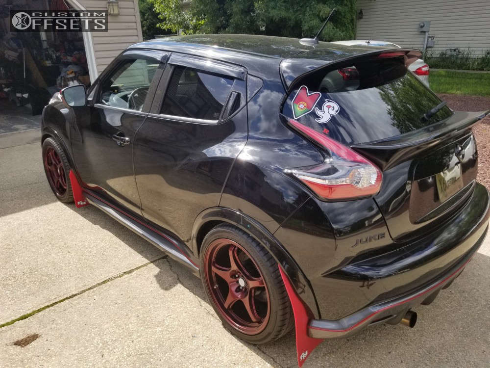 2015 Nissan Juke with 18x8.5 35 5zigen FN01R-C and 265/45R18 Hankook ...