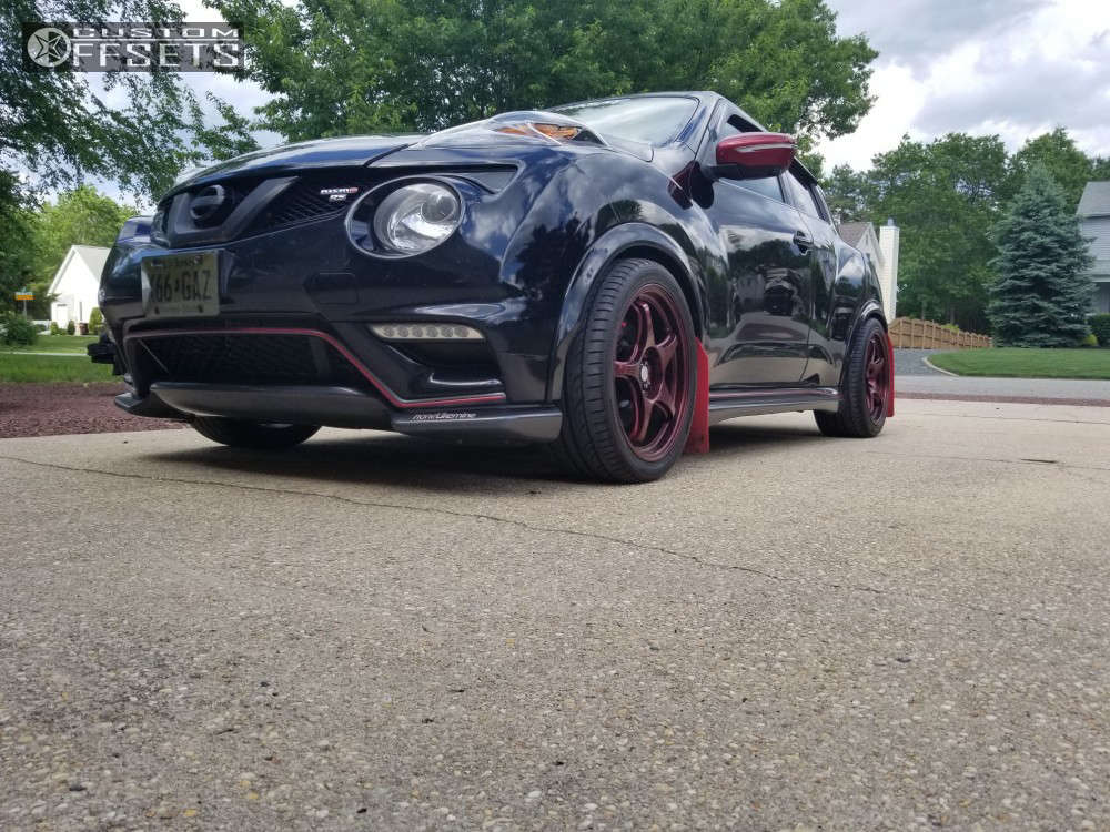2015 Nissan Juke with 18x8.5 35 5zigen FN01R-C and 265/45R18 Hankook ...