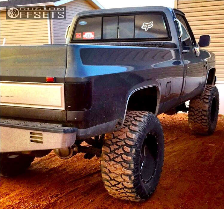 1985 Chevrolet K10 Pickup with 20x12 -44 Moto Metal MO962 and 38/15 ...