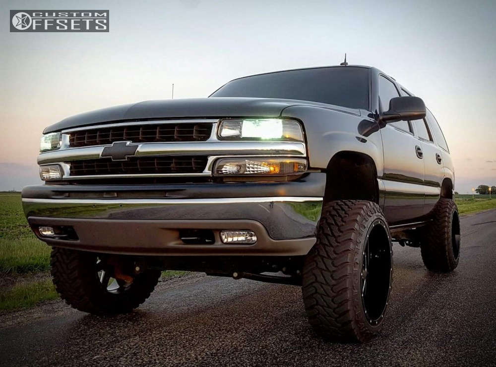2004 Chevrolet Tahoe with 22x12 -40 Gear Off-Road Big Block and 33/12 ...