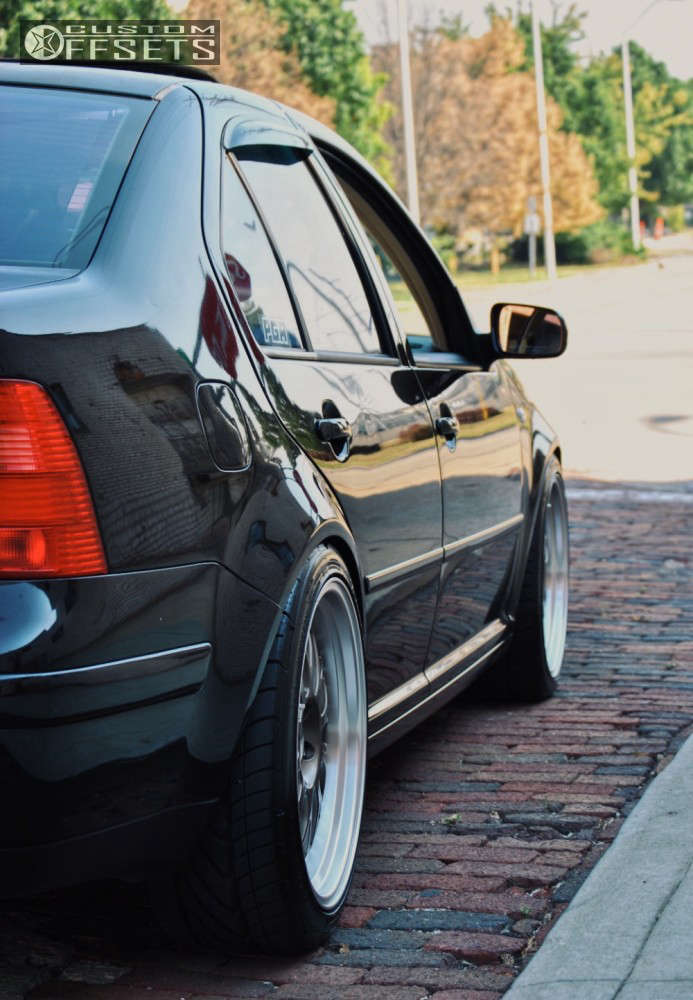 2001 Volkswagen Jetta with 18x8.5 30 ESR Sr01 and 235/40R18 Nitto Neo ...