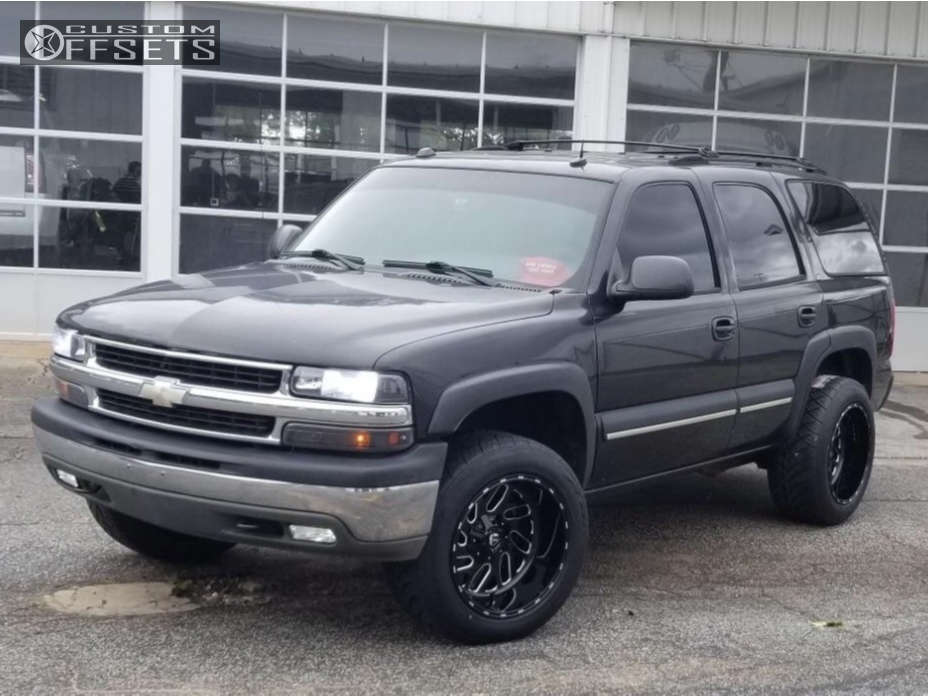 2004 Chevrolet Tahoe with 20x12 -43 Fuel Triton and 305/50R20 Nitto ...