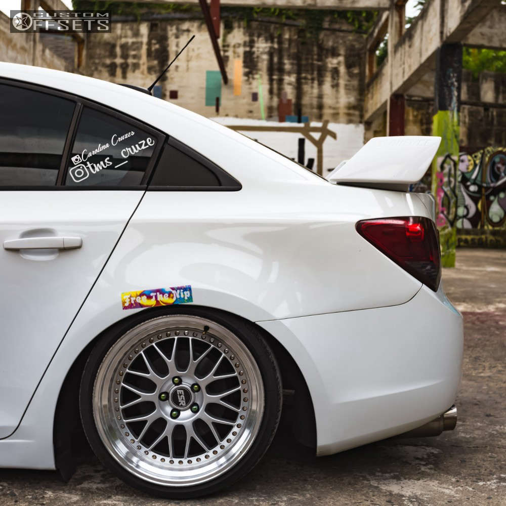 2015 Chevrolet Cruze with 18x9.5 35 ESR Sr01 and 215/35R18 Nankang NS ...