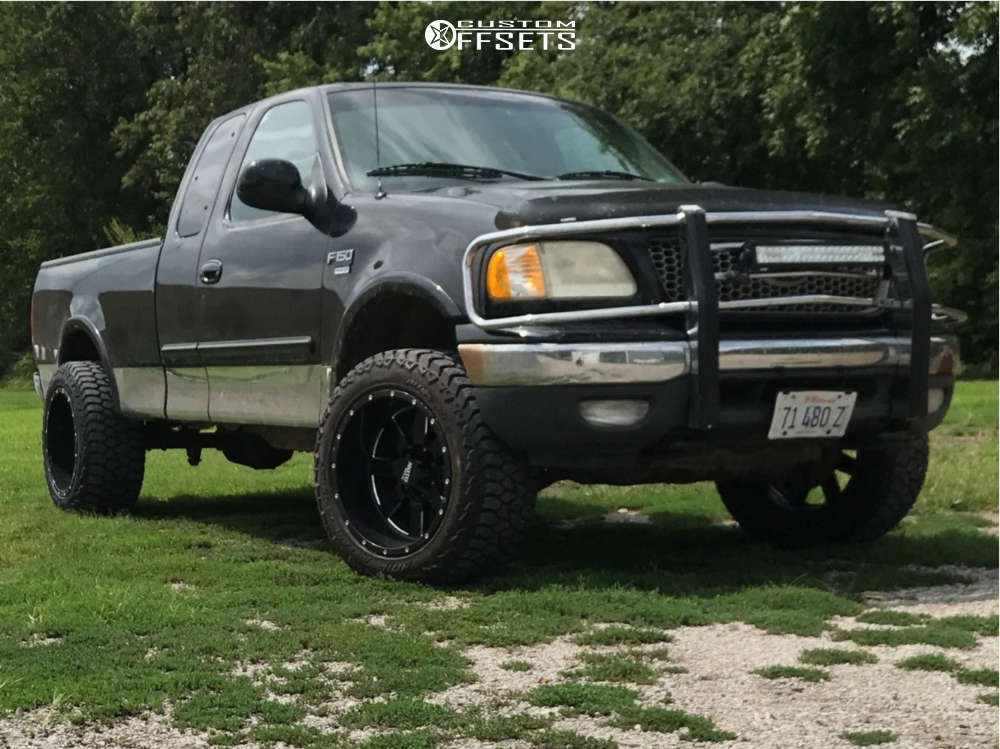 1999 Ford F-150 with 20x12 -44 Moto Metal Mo962 and 275/55R20 AMP ...